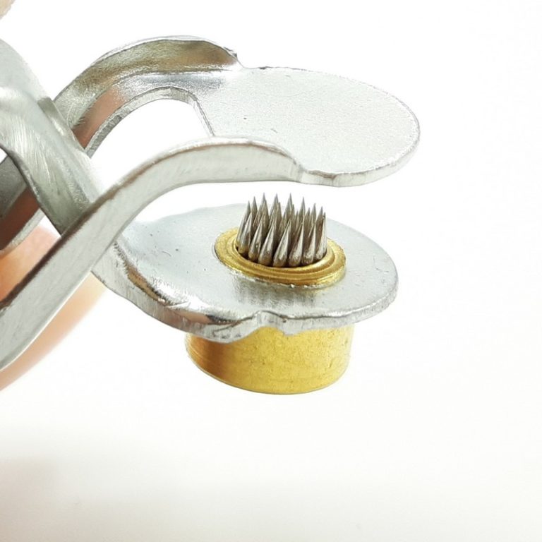 Guide to Alligator Clips - Blog - E-Z-Hook, A Division of Tektest, Inc.